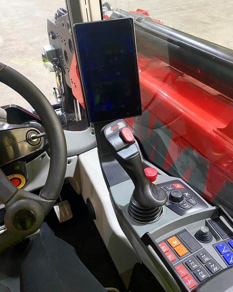 Manitou's New Rotary Telehandler's | R&D Machinery Ltd