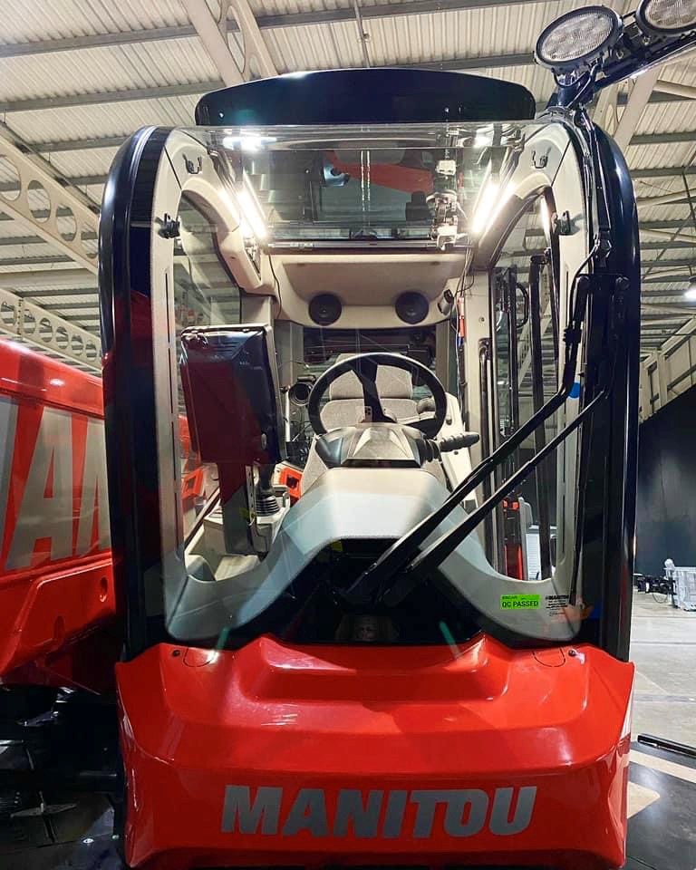 Manitou's New Rotary Telehandler's | R&D Machinery Ltd