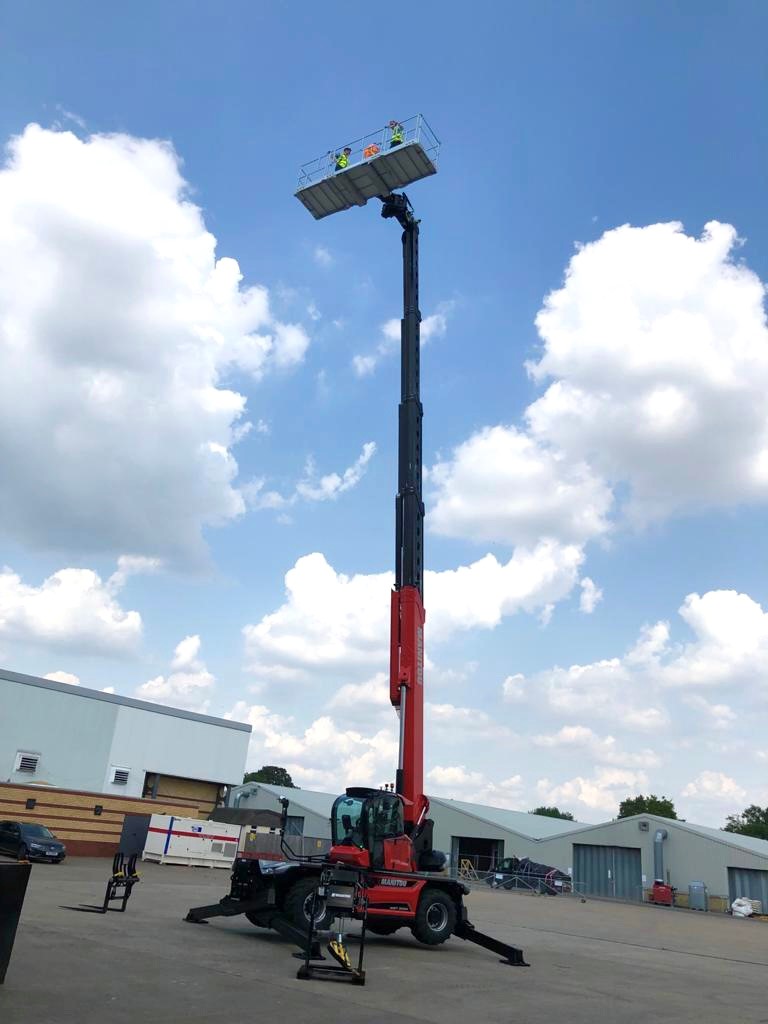 Manitou's New Rotary Telehandler's | R&D Machinery Ltd