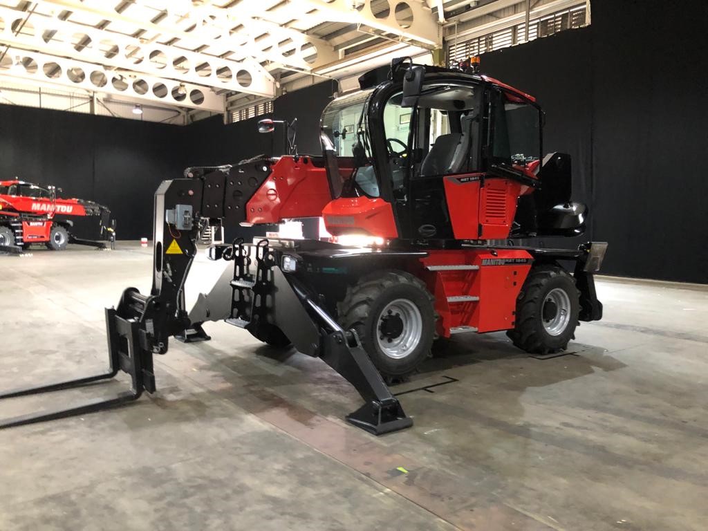 Manitou's New Rotary Telehandler's | R&D Machinery Ltd